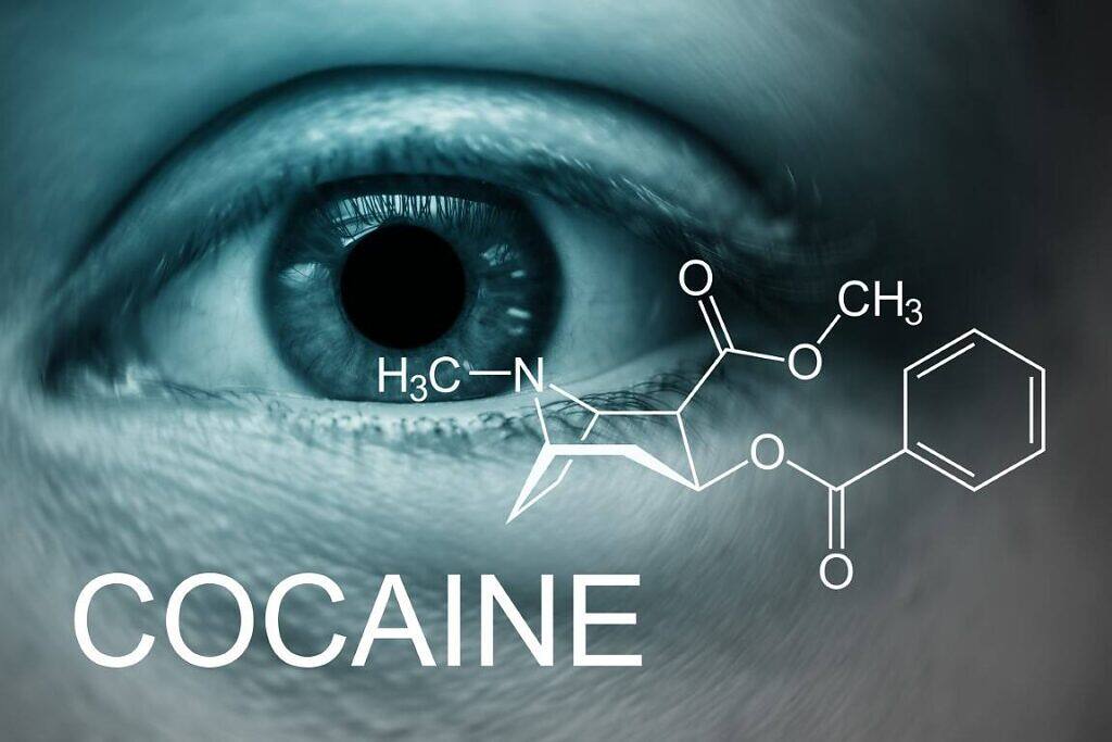 Cocaine Addiction: Signs, Symptoms, and Long-Term Effects